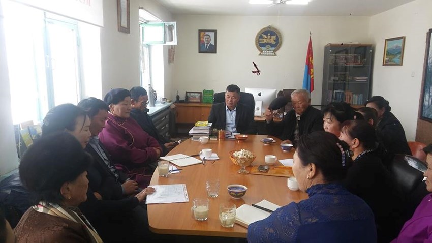 Өөрийн үйлдвэрлэсэн бүтээгдэхүүнээрээ сум орон нутгаа төлөөлөн аймаг
