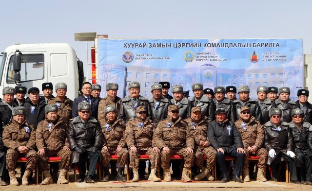 ЗЭВСЭГТ ХҮЧНИЙ ХУУРАЙ ЗАМЫН ЦЭРГИЙН КОМАНДЛАЛЫН ШИНЭ БАЙРНЫ ШАВ ТАВИХ