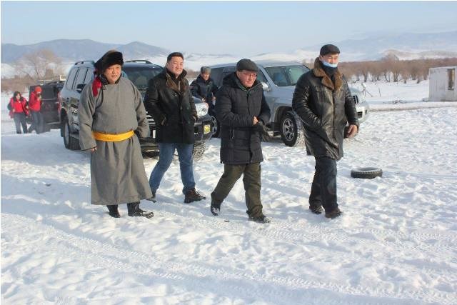 Аймгийн удирдлагууд Орхон сумын өвөлжилтийн байдалтай танилцлаа