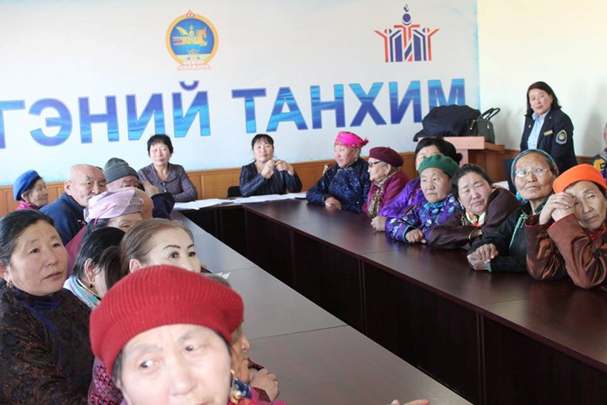 Ахмадуудад сургалт явууллаа