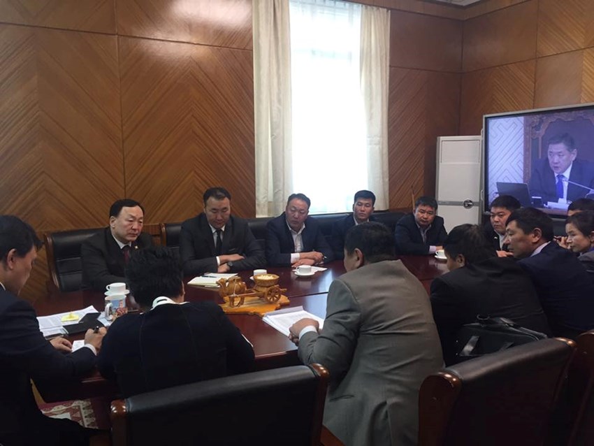 Аймгийн Иргэдийн төлөөлөгчдийн хурлын дарга Улаанбаатар хотод ажиллаж байна