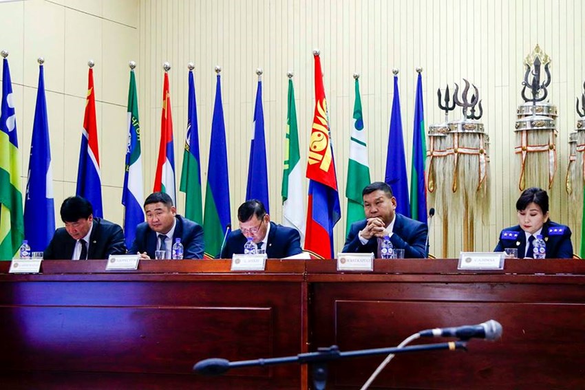 АЙМГИЙН ИТХ ЫН ЭЭЛЖИТ Vi ХУРАЛДААН ХУРАЛДЛАА